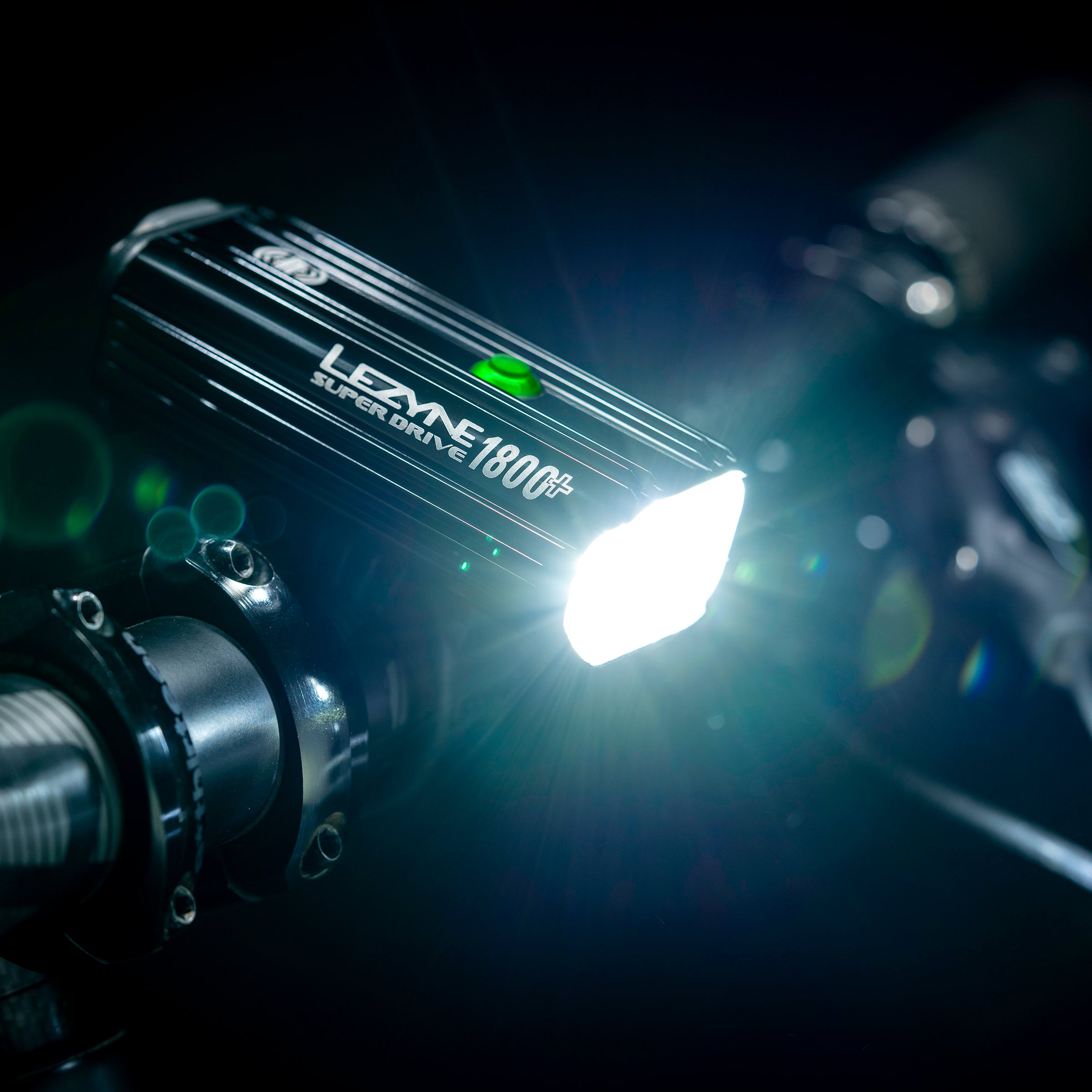 LEZYNE SUPER DRIVE 1800+ SMART | LED FRONT BIKE LIGHT
