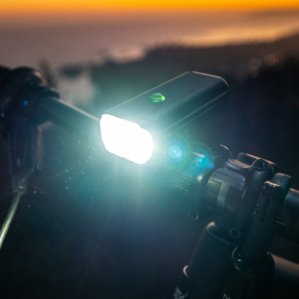 LEZYNE MACRO DRIVE 1400+ | LED FRONT BIKE LIGHT