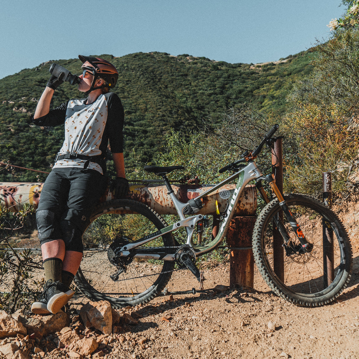 LEZYNE FLOW BOTTLE 600 | BICYCLE WATER BOTTLE