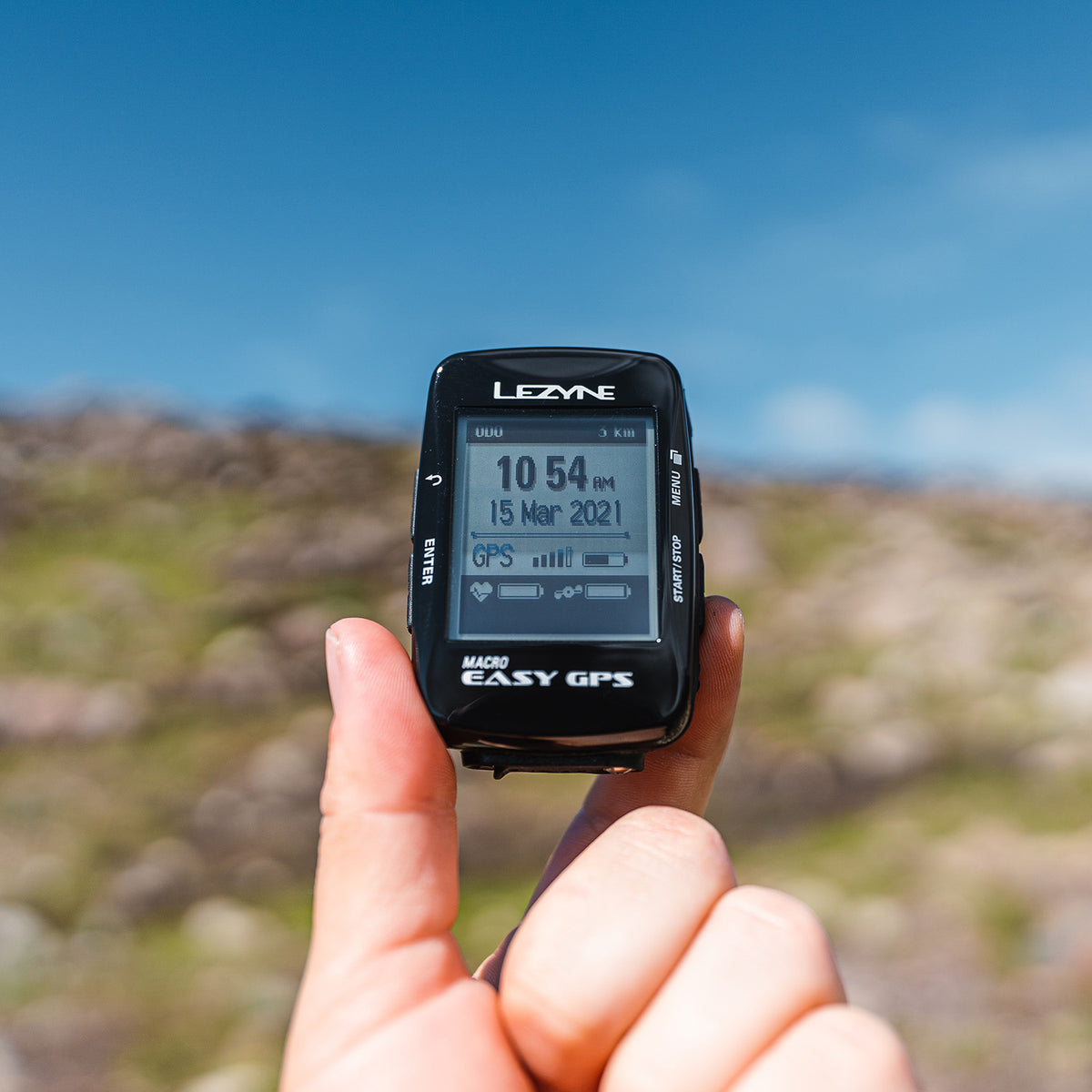 LEZYNE MACRO EASY GPS BIKE COMPUTER
