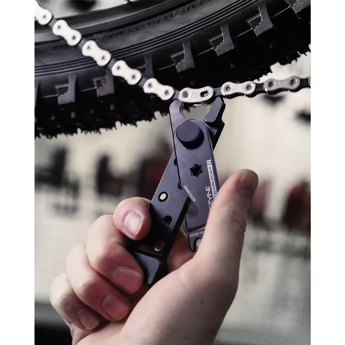 Lezyne Multi Chain Pliers | Bike Chain Multi Tool & Quick Link Pliers